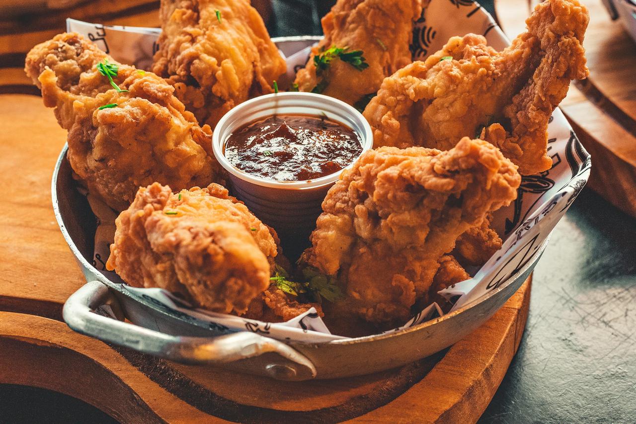 How to Design Fired Chicken Restaurant Logo: Key Tips for Success