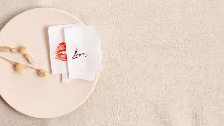 Printed Custom Tissue vs Napkins: Differences You Need to Know
