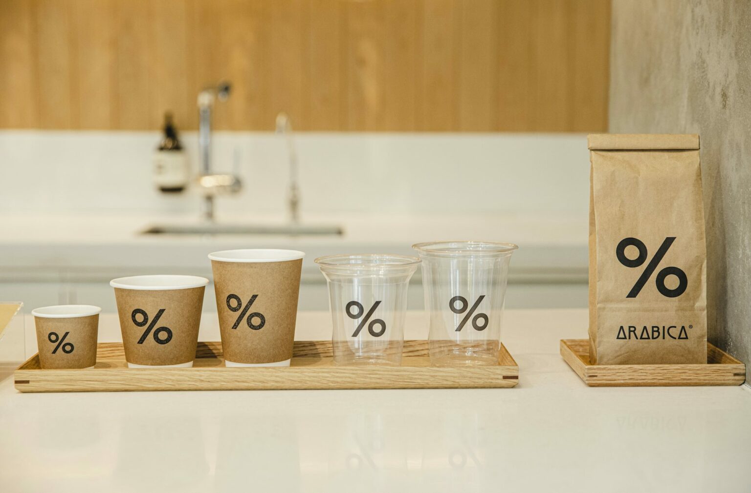 What Cup Material Retains Heat the Best for Coffee or Hot Drinks?